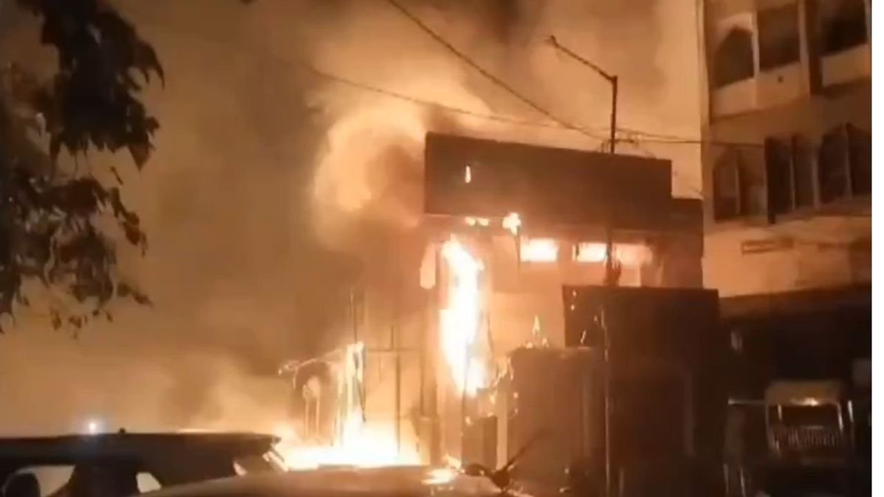 Couple Dies Of Asphyxiation After Fire At House In Hyderabad | The ...