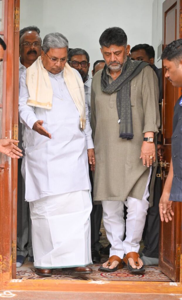 Congress High Command Summons Siddaramaiah, DK Shivakumar To Delhi Amid ...